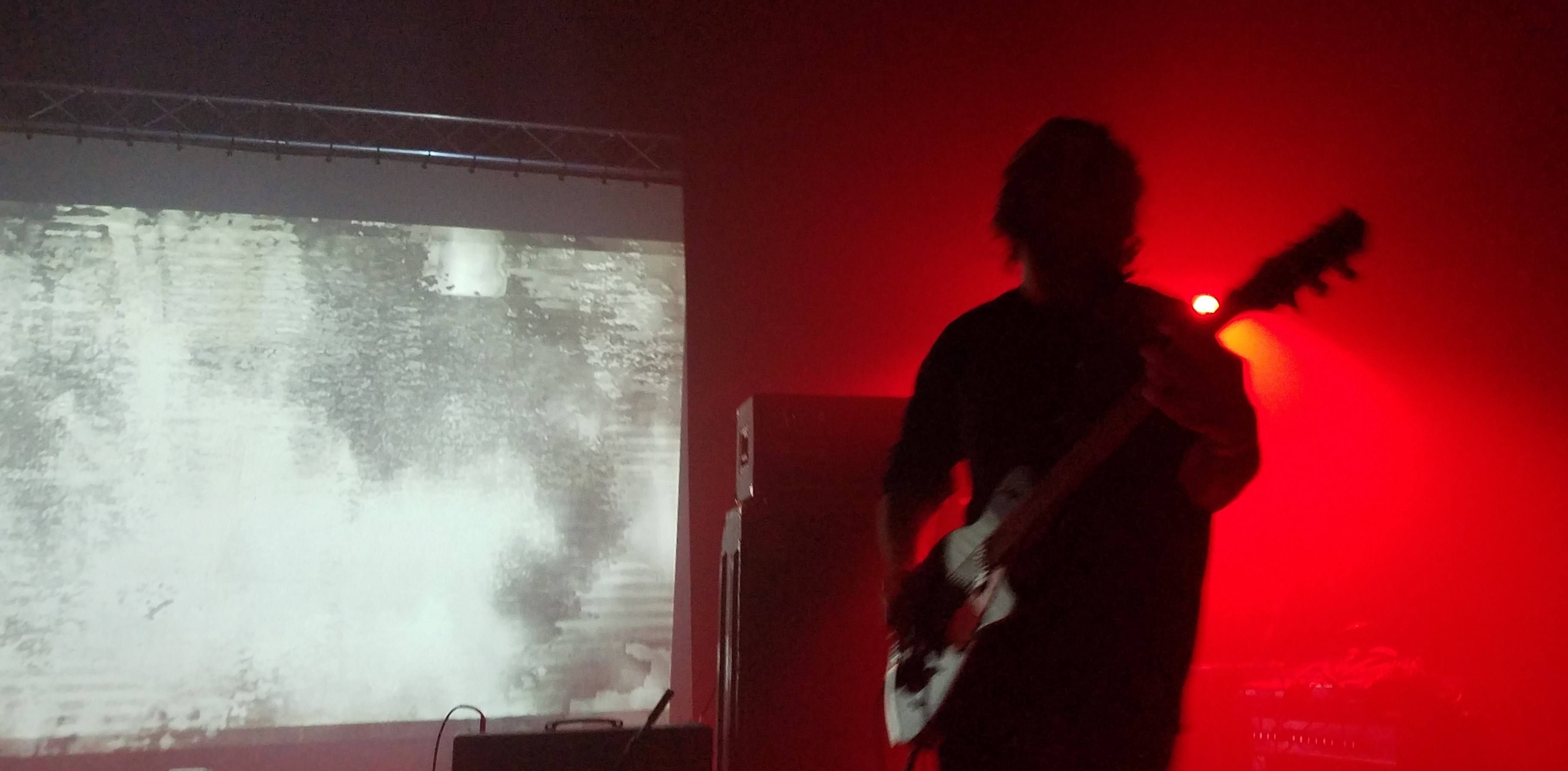 Tamaryn | live review | Dark Habits